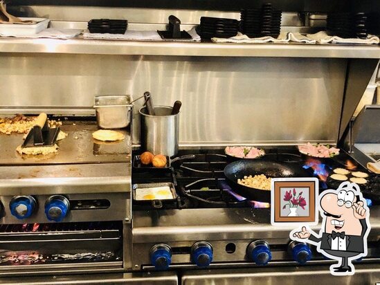 Broder Café, 2508 SE Clinton St in Portland - Restaurant menu and reviews