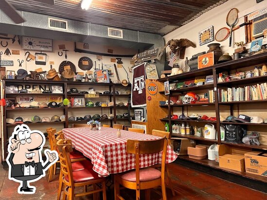 Leona General Store, North Leona Blvd 136, TX-75 in Leona - Restaurant ...