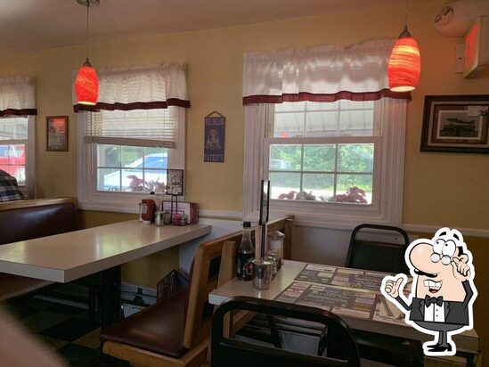 Carta del restaurante Johnny's Victory Diner, Burrillville