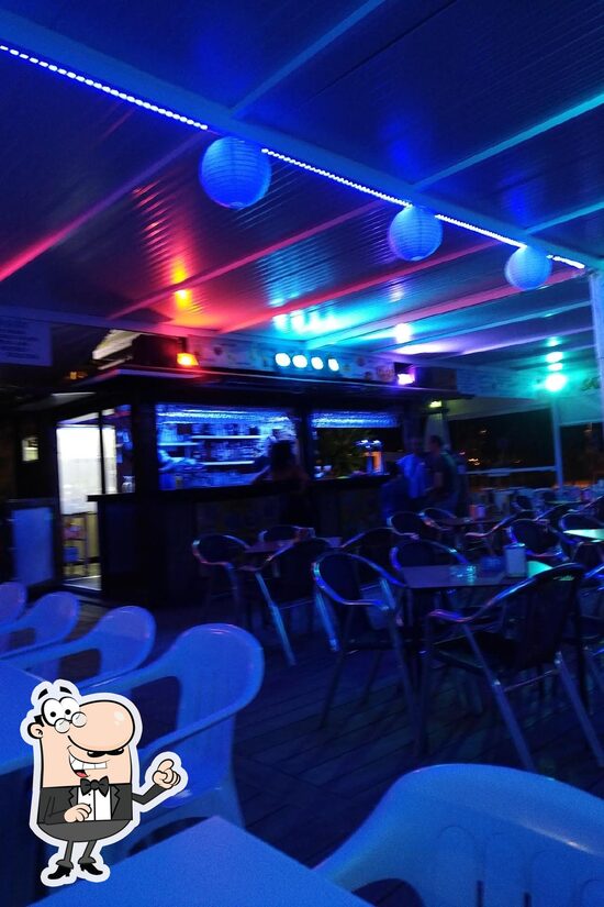 Santi's beach bar in Pineda de Mar - Restaurant reviews