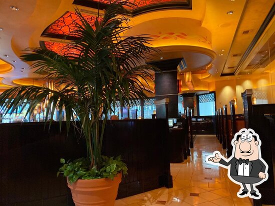 Menu at The Cheesecake Factory pub & bar, Reno, Meadowood Mall Circle