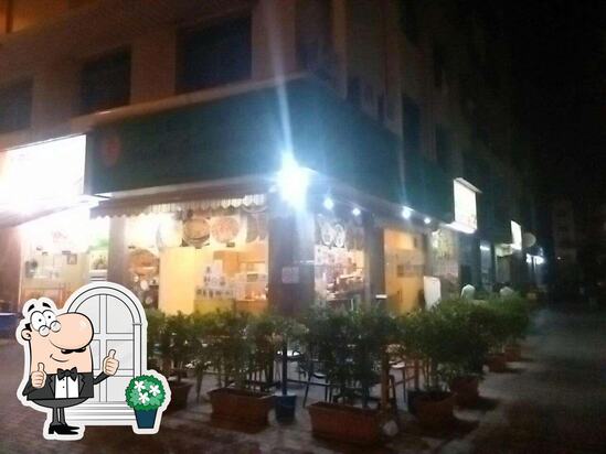 Foodie Junction, Dubai - Restaurant menu, prices and reviews