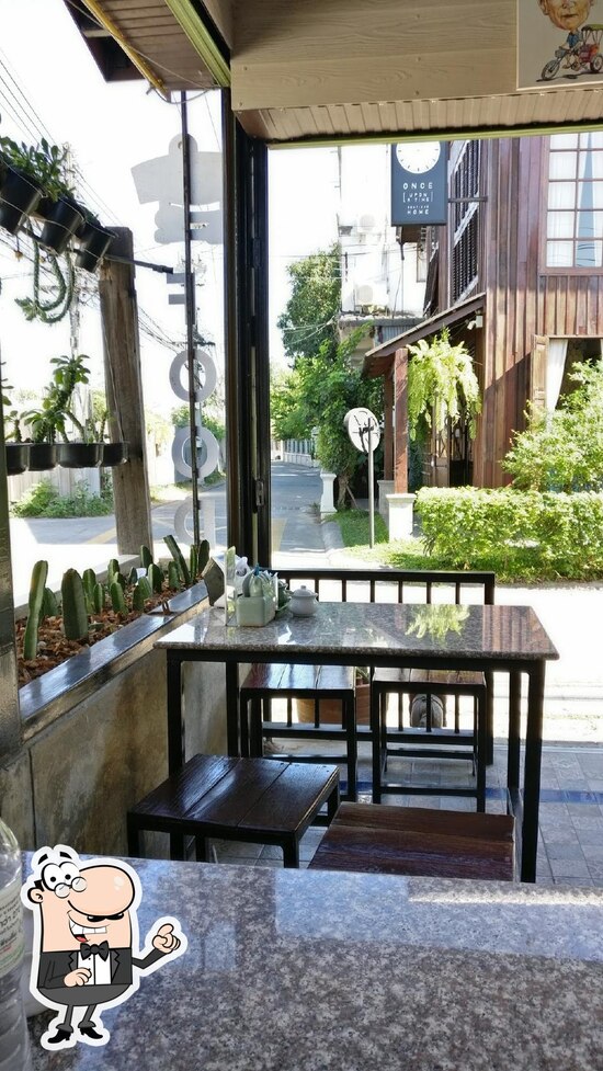 9 Siblings Restaurant, Chiang Mai - Restaurant menu, prices and reviews