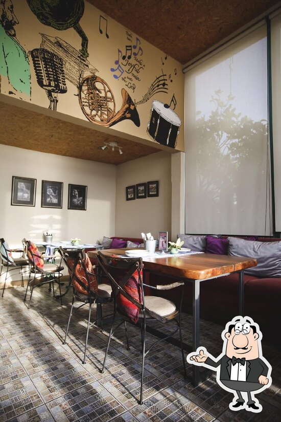 Eat Sight Story Deck, Bangkok - Restaurant menu, prices and reviews