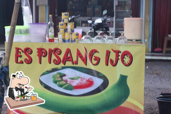 Menu at ES PISANG IJO MERAH PUTIH cafe, Karangpawitan