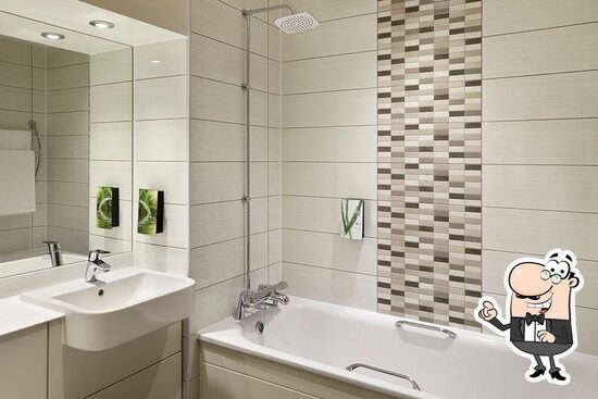 Premier Inn Redhill Reigate hotel in Redhill - Restaurant reviews