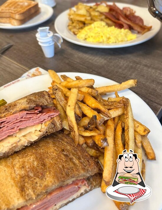 Charlie's Diner, Stayner - Restaurant menu, prices and reviews