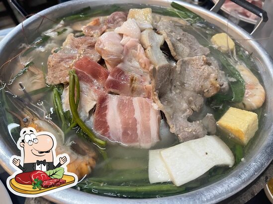 moo moo mookrata มูมู หมูกระทะ restaurant, Saraphi - Restaurant reviews