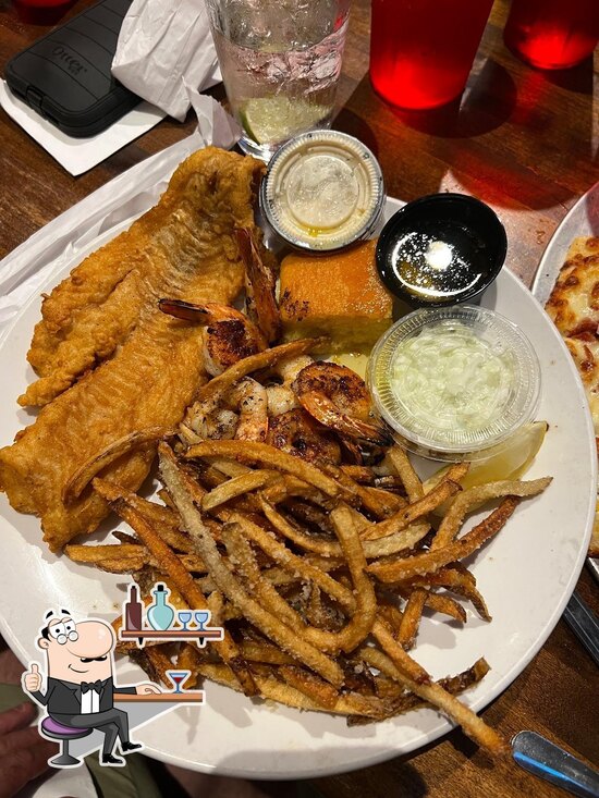 Outboards Bar & Grill, Tomahawk - Restaurant menu, prices and reviews