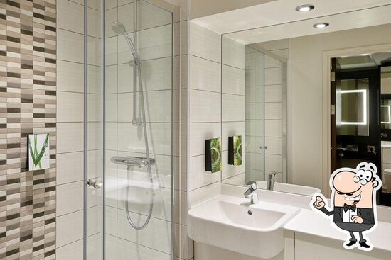 Premier Inn Exmouth Seafront hotel, Exmouth - Restaurant menu, prices ...