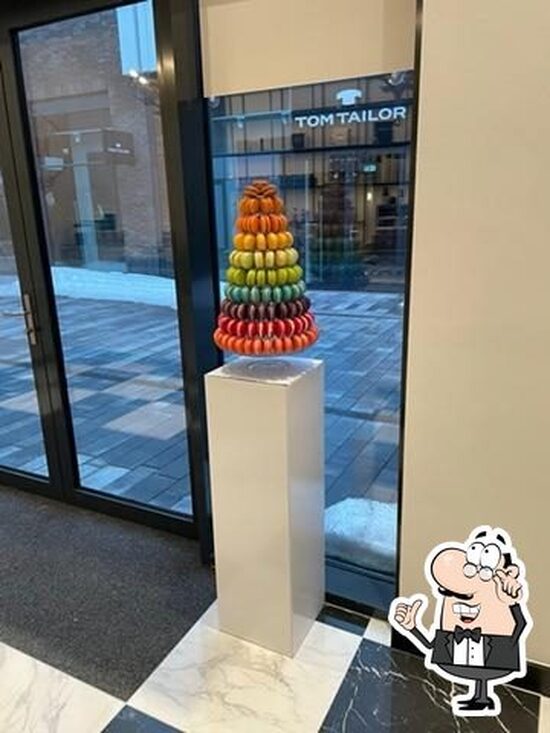 Dutch Homemade Macarons Amsterdam The Style Outlets, Halfweg ...