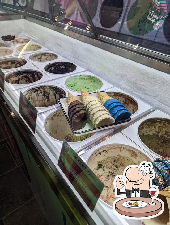 Chocolate Shoppe Ice Cream Co., Sun Prairie - Restaurant menu, prices ...