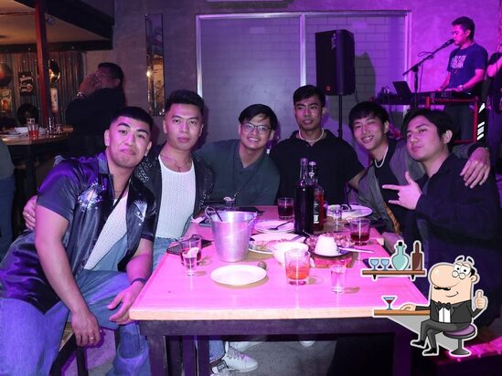 The Crew Bar, Makati - Restaurant menu and reviews