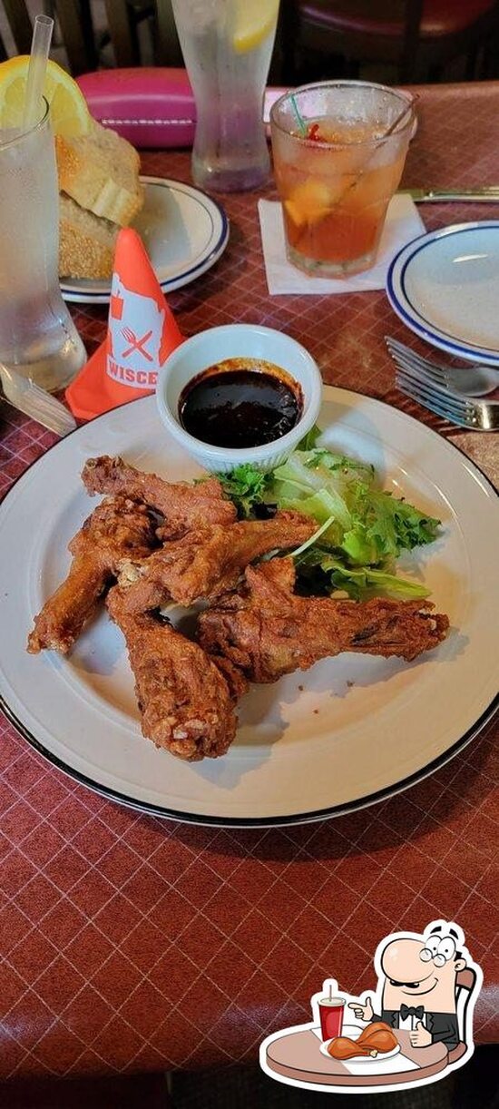 5 O'Clock Club Inc in Pewaukee - Restaurant menu and reviews