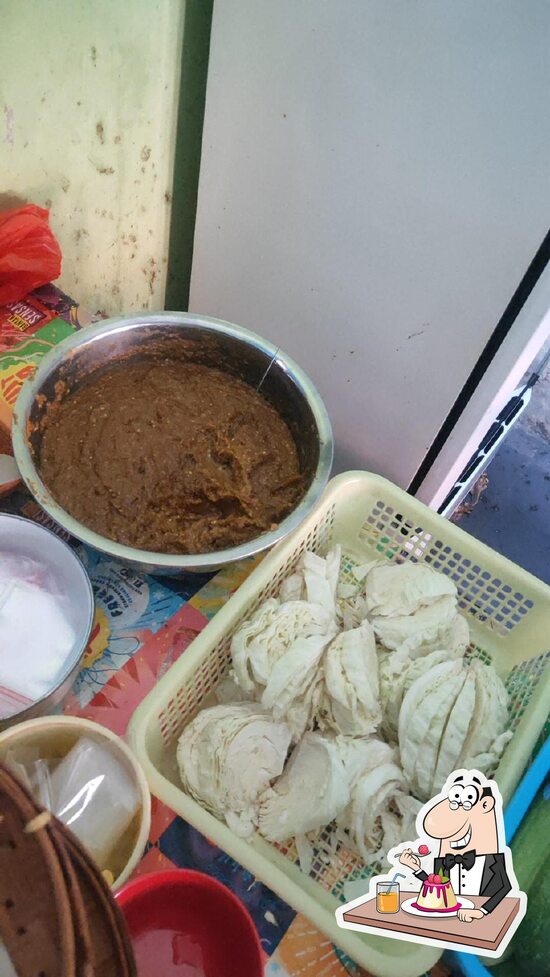 Nasi Timbel Komplit Mang Kus Ayam Goreng Dadakan restaurant, Purwakarta ...