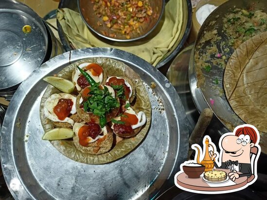 Maharaja Chat (Dilip da's Puchka Centre), Kolkata - Restaurant menu ...