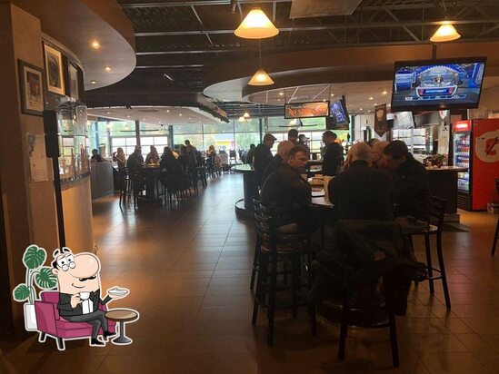 Hot Shots Bar & Grill, Vaughan - Restaurant menu, prices and reviews