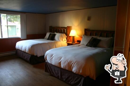 Lone Fir Resort in Cougar - Restaurant menu and reviews