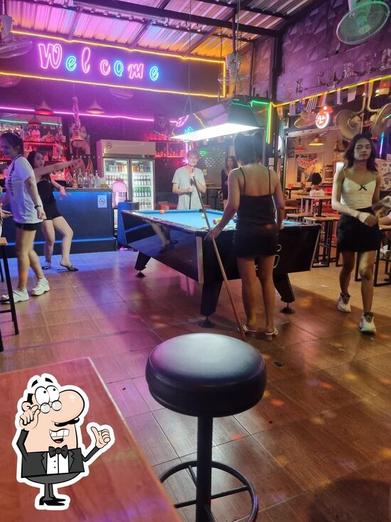 ALICE BAR Sukhumvit Soi 7, Bangkok - Restaurant menu, prices and reviews