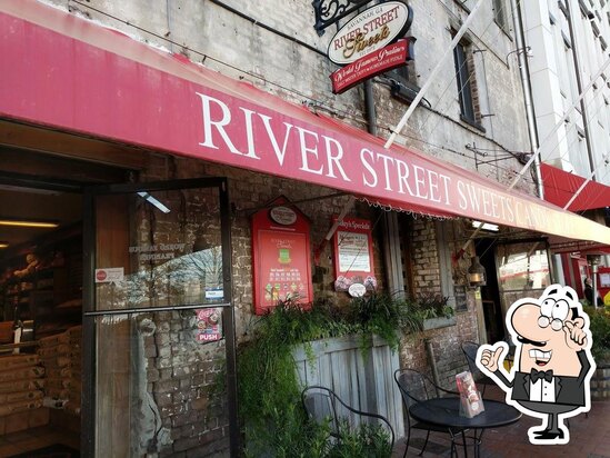 River Street Sweets, Savannah - Restaurant menu, prices and reviews