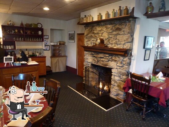 Holly Inn, Mount Holly Springs - Restaurant menu, prices and reviews