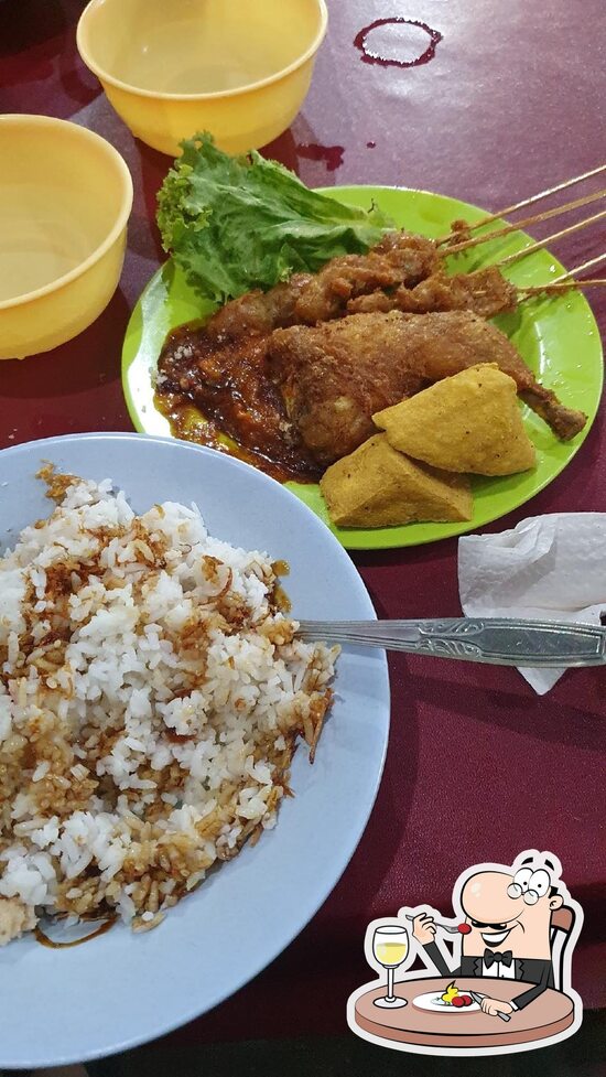 Pecel Lele Persaudaraan restaurant, Bandung - Restaurant reviews