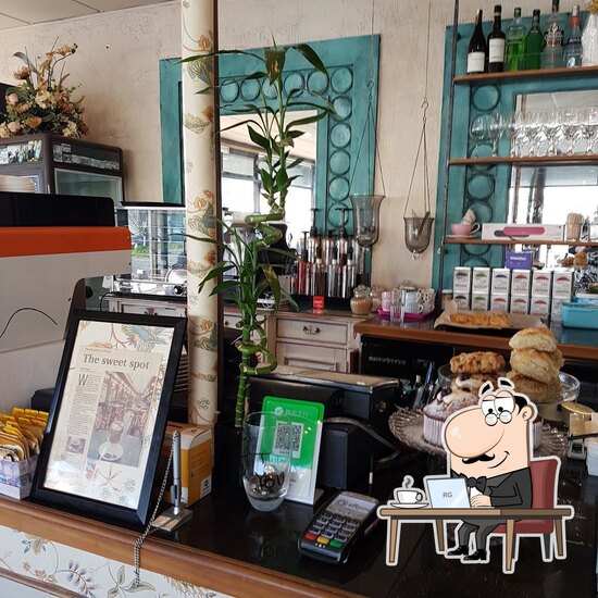 Ed Hopper Cafe, Christchurch - Restaurant menu, prices and reviews
