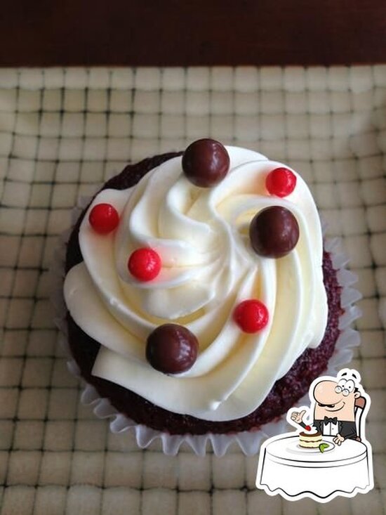 Monzù Bakery & Custom Cakes in Green Bay - Restaurant menu and reviews