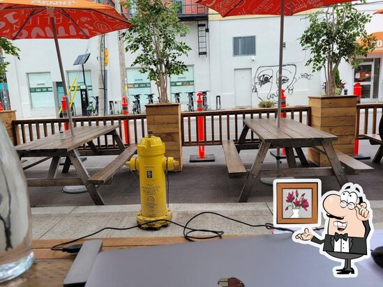 Bar Poet, Toronto - Restaurant menu, prices and reviews