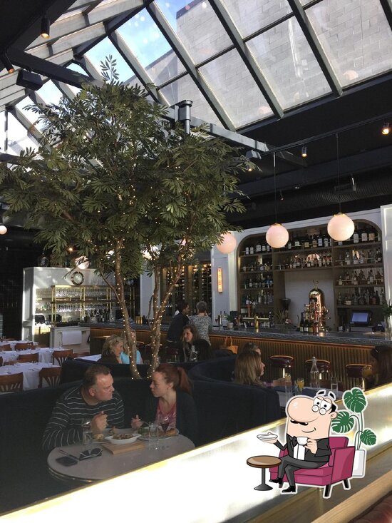Royale, Calgary - Restaurant menu, prices and reviews
