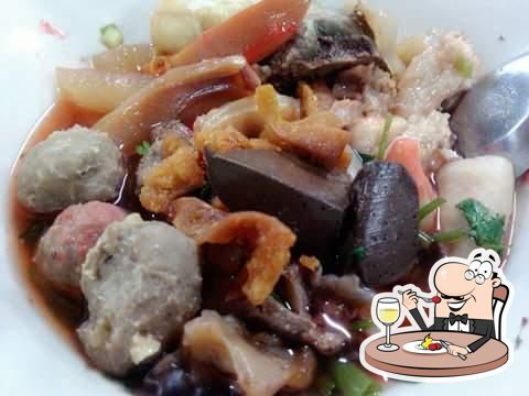 ซุปเปอร์โฟโฟรสเด็ด "สองผัวเมีย" สดงห้างฉัตร restaurant, Hang Chat ...
