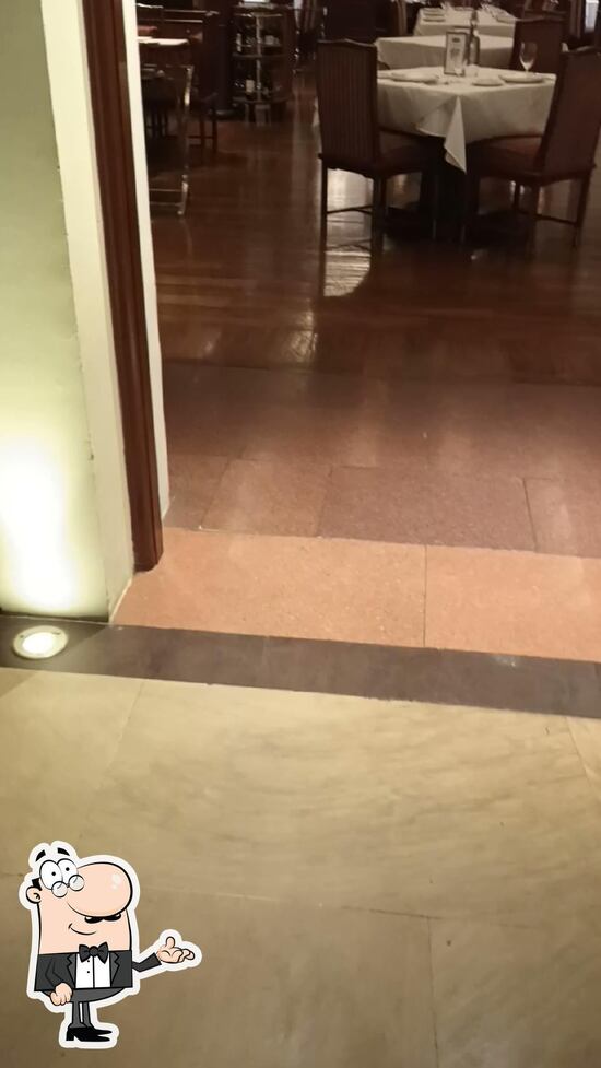 Shanghai Club, Mumbai - Restaurant menu, prices and reviews