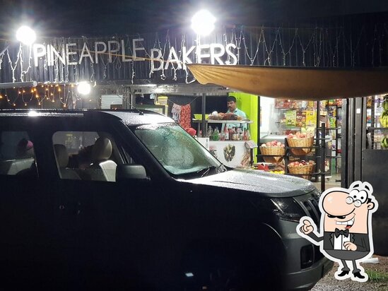 Pineapple Bakery, Veliyam