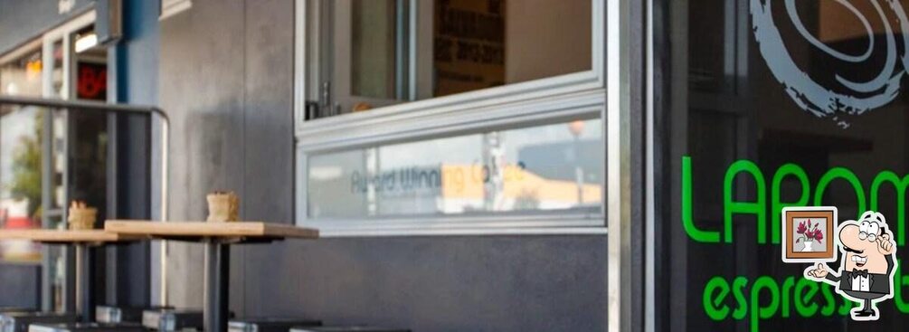 Laroma Espresso Bar in Hamilton - Restaurant menu and reviews