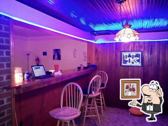 Wildcat Bar and Grill in Evansville
