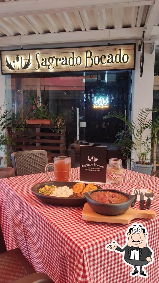 Menu at Sagrado Bocado restaurant, Restrepo