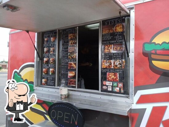 Red's "Fun On A Bun", 501 Birdwell Ln in Big Spring - Restaurant reviews