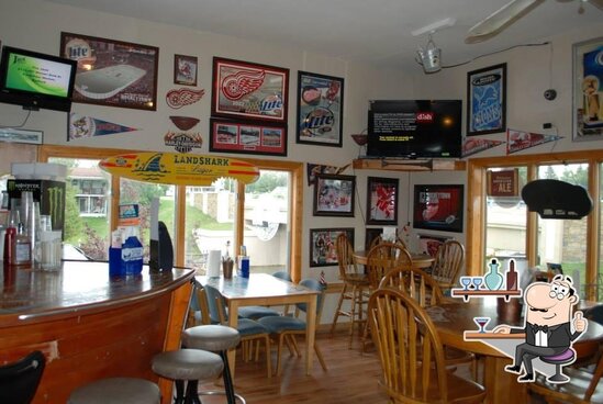 The Inn Between, Indian River - Restaurant menu, prices and reviews
