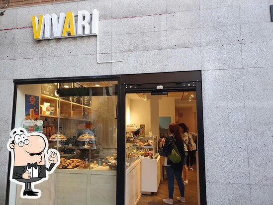 Menu at Vivari Coffee & Bakery, Madrid