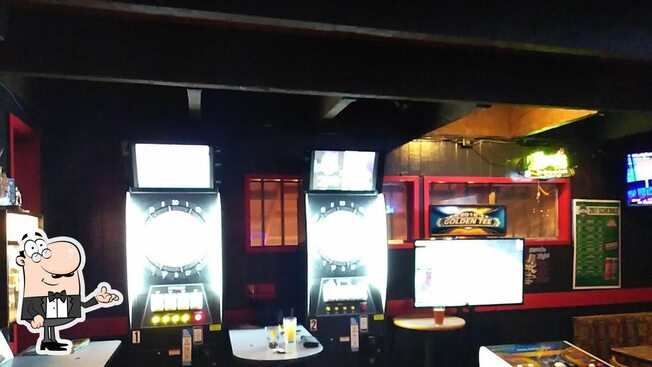 Berts Tavern in Bothell - Restaurant reviews