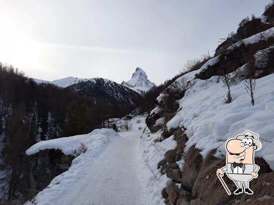 Hennu Stall Après-Ski Bar, Zermatt, Aroleidwald - Recensioni del ristorante
