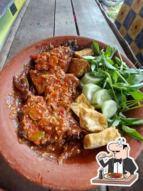 Menu at Warung Mak Rukmini Sambel Njeber, Indonesia