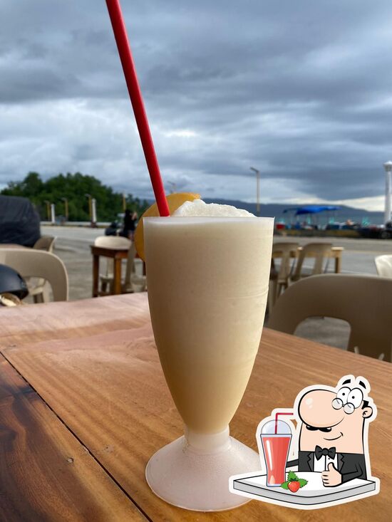 Buccaneer Sun Kissed Bar, Larena - Restaurant reviews