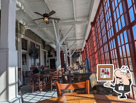 Trackside Restaurant & Bourbon Bar, Paris - Restaurant menu, prices and ...