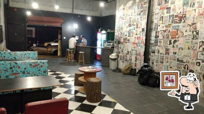 NiMBUS ART STUDiOS pub & bar, São Paulo - Restaurant menu and reviews