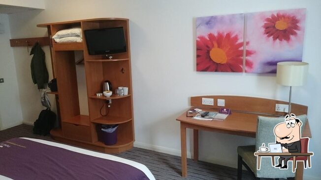 Premier Inn Scarborough (South Bay) hotel, Scarborough - Restaurant ...