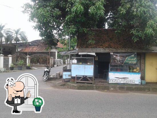 Menu at Warung pojok mang ojak kelapa dan ayam bakar, Majalengka