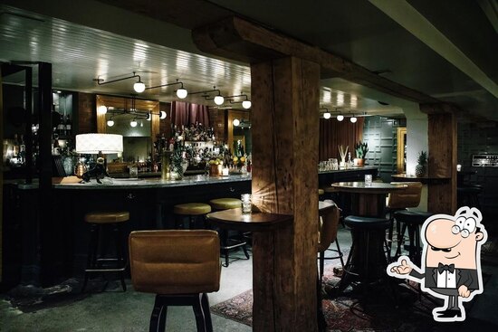 The Cloak Bar, Toronto - Restaurant menu, prices and reviews
