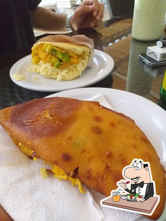CachArepa restaurant, Santo Domingo, Av. Núñez de Cáceres - Restaurant ...