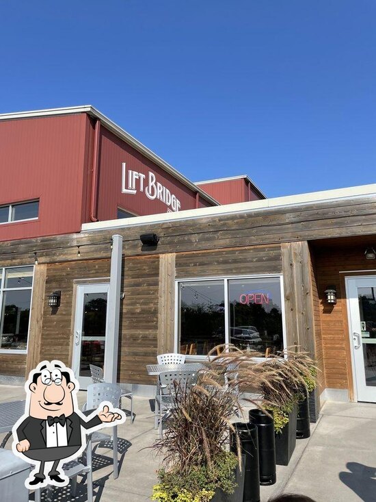 Lift Bridge Brewing Company in New Richmond - Restaurant menu and reviews